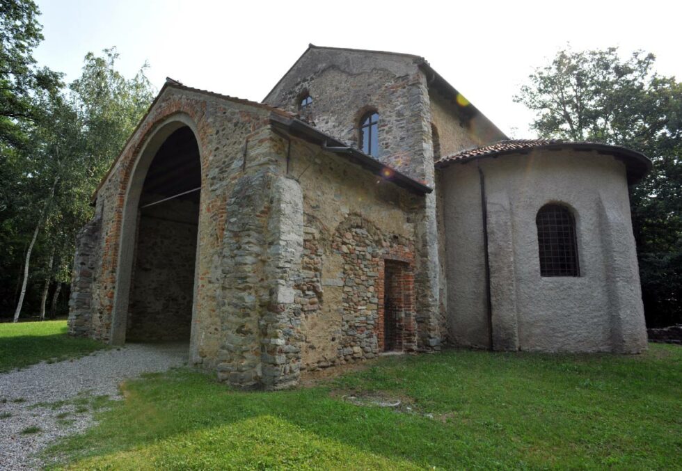 Church of Santa Maria Foris Portas | Longobards in Italy